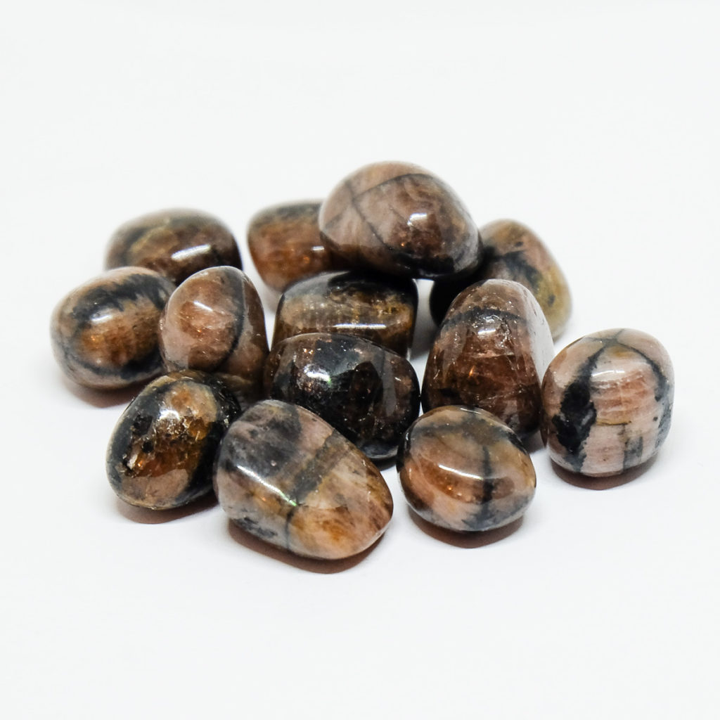 Pierre roulée chiastolite - pierres bijoux mineraux merignac