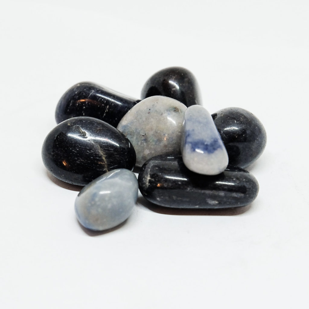 Pierre roulée quartz bleu - pierres bijoux mineraux merignac